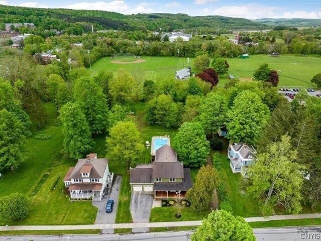 house with 5 bedroom, Hamilton NY ES103600859