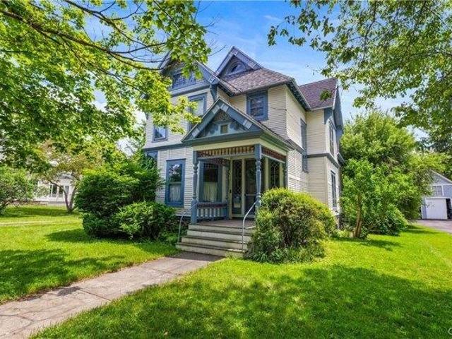 house with 5 bedroom, Hamilton NY ES103623470
