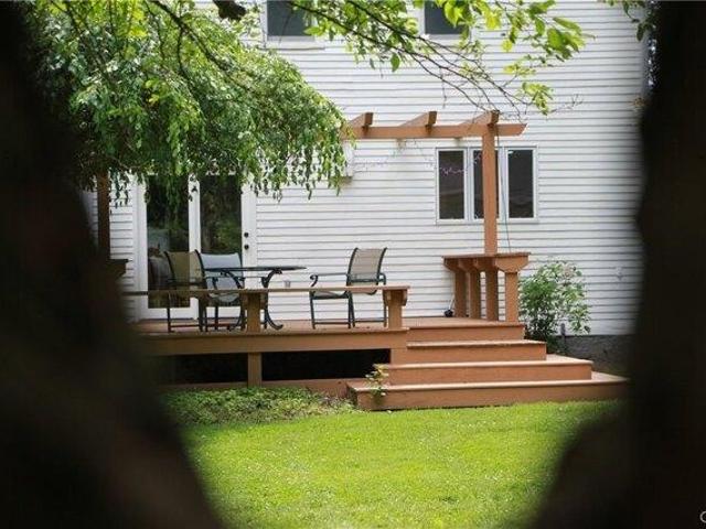 house with 5 bedroom, Hamilton NY ES103624197