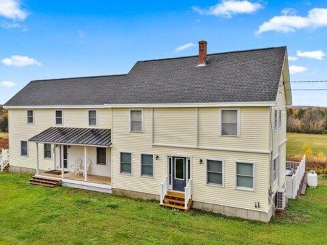 house with 5 bedroom, Hampden ME ES104869795
