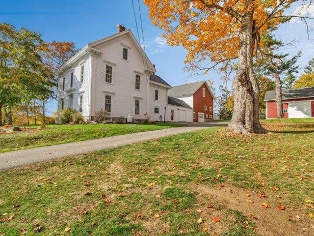 house with 5 bedroom, Hampden ME ES105109484