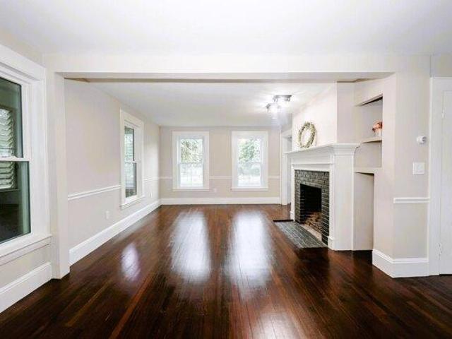 house with 5 bedroom, Hampton NH ES104115665