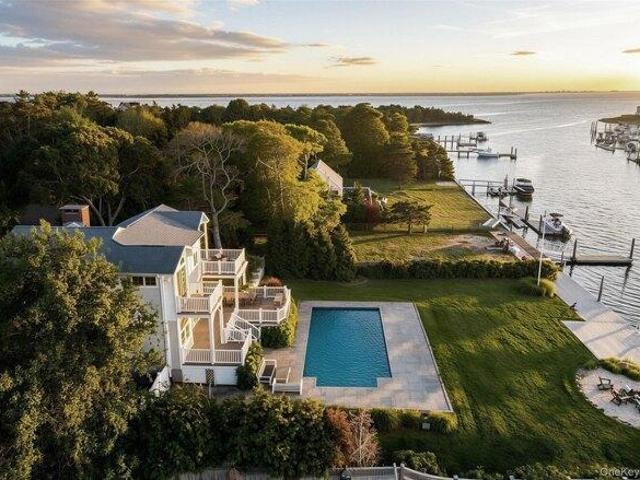 house with 5 bedroom, Hampton Bays NY DS103625147