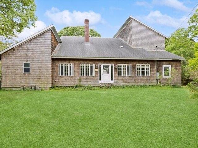 house with 5 bedroom, Hampton Bays NY ES103627603