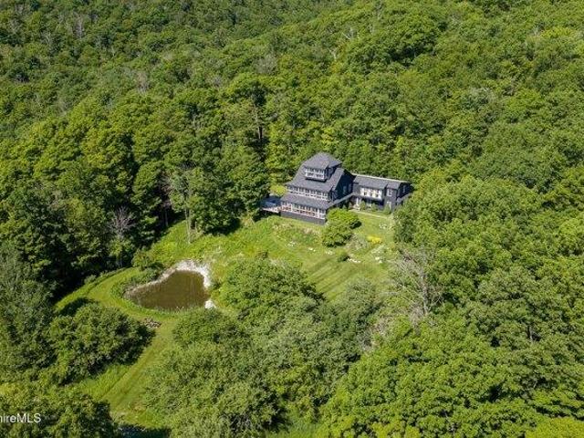 house with 5 bedroom, Hancock MA DS104042737