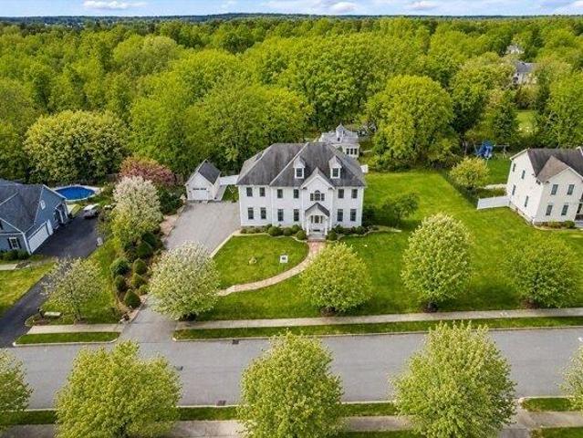 house with 5 bedroom, Hanover MA DS104409444