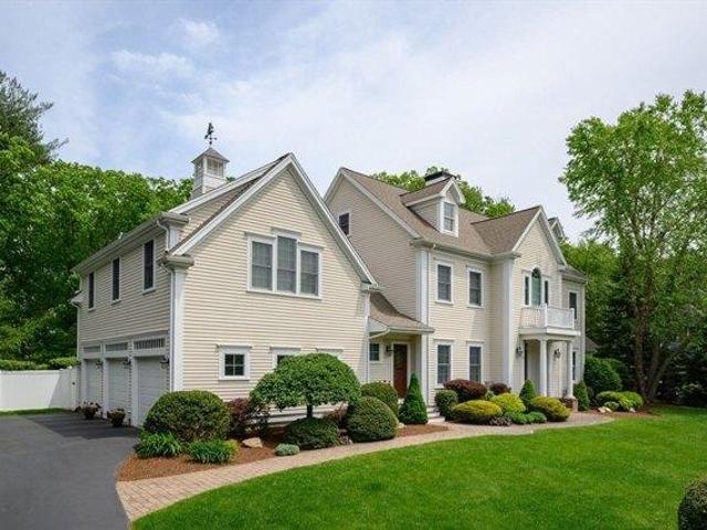 house with 5 bedroom, Hanover MA ES104044784