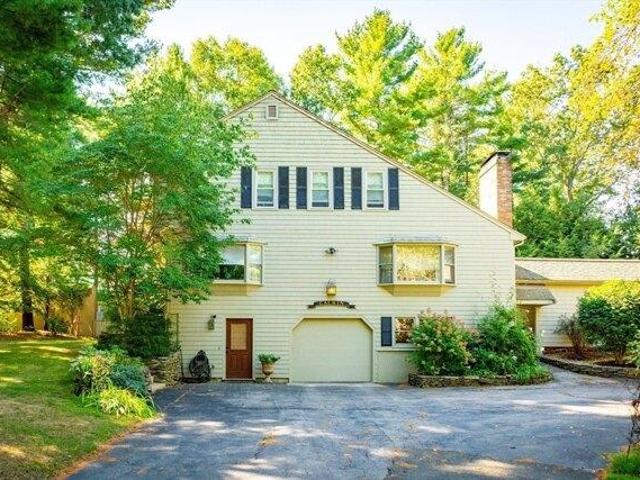 house with 5 bedroom, Hanover MA ES105141698