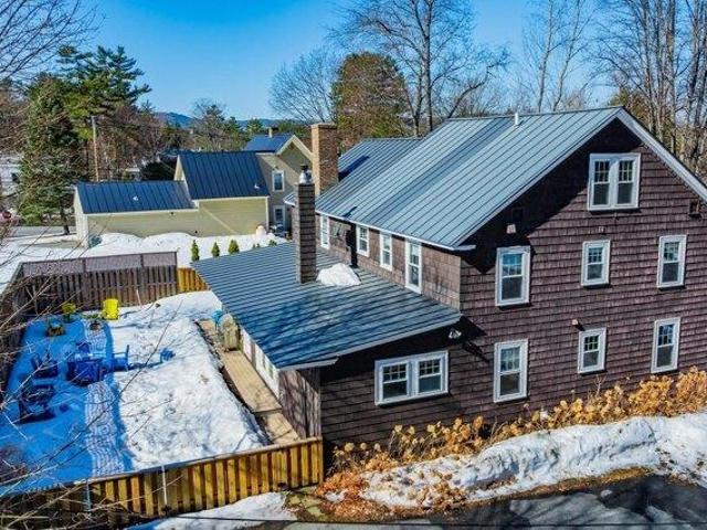 house with 5 bedroom, Hanover NH ES103444275