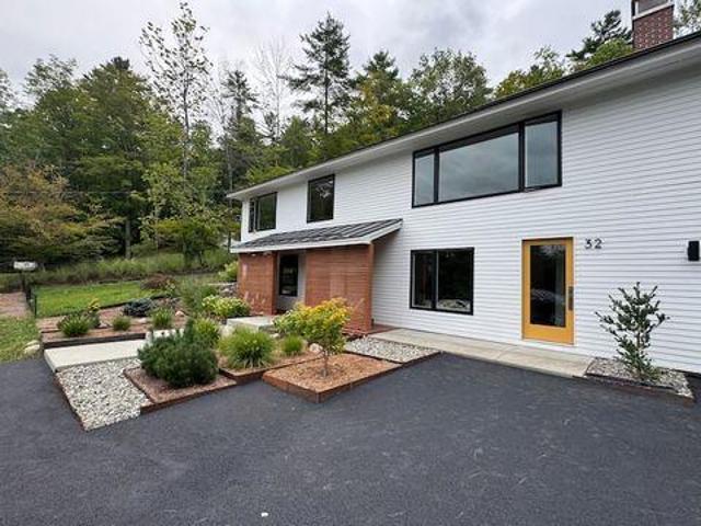 house with 5 bedroom, Hanover NH ES103964483