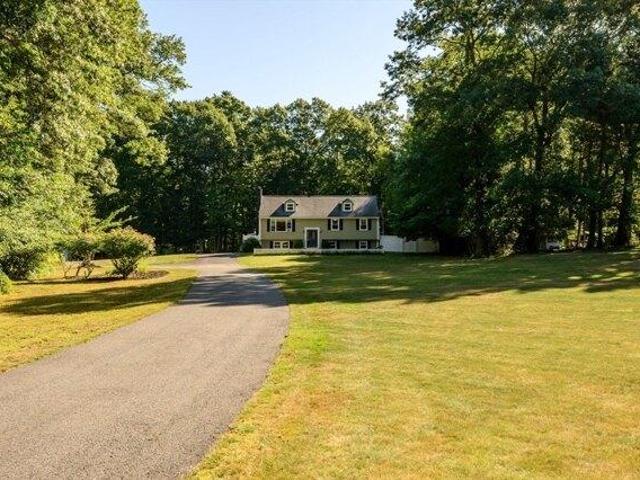 house with 5 bedroom, Hanson MA ES102961321