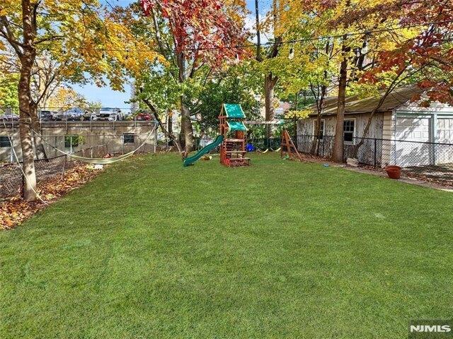 house with 5 bedroom, Hackensack NJ ES104909501