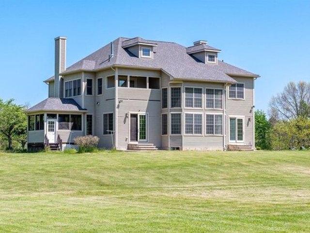 house with 5 bedroom, Hadley MA ES103249507