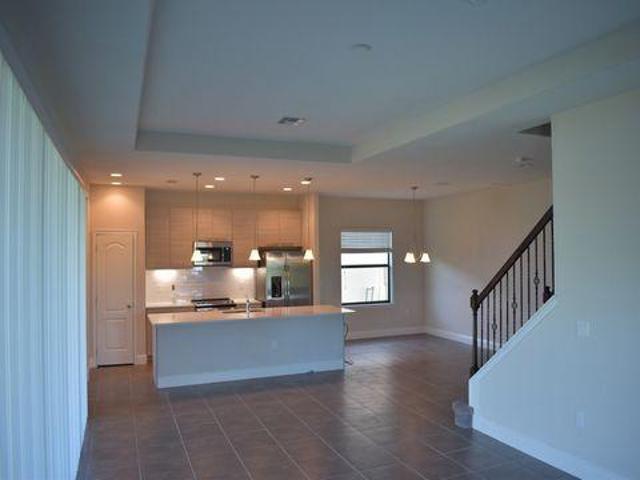 house with 5 bedroom, Haines City FL DLS105154763