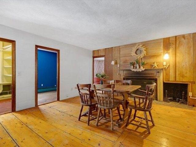 house with 5 bedroom, Halifax MA DS104148660