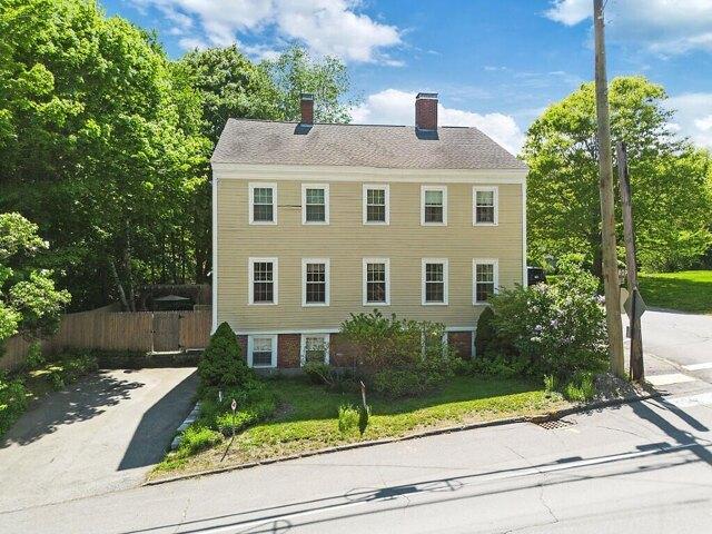 house with 5 bedroom, Hallowell ME ES105139791