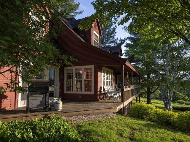 house with 5 bedroom, Hartford VT ES104192625