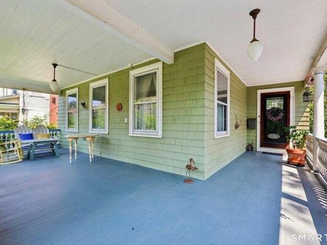 house with 5 bedroom, Hartford CT ES104511184