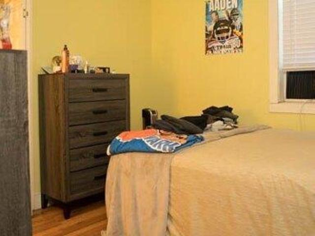 house with 5 bedroom, Hartford CT ES105127750