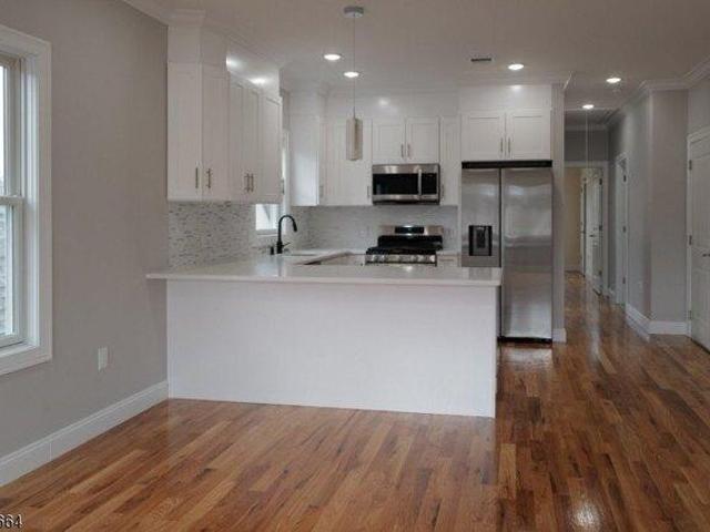 house with 5 bedroom, Harrison NJ ES103190140