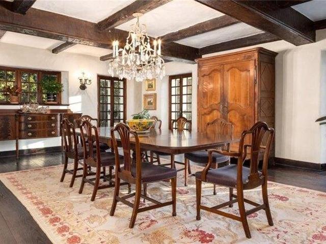 house with 5 bedroom, Harrison NY ES105192549