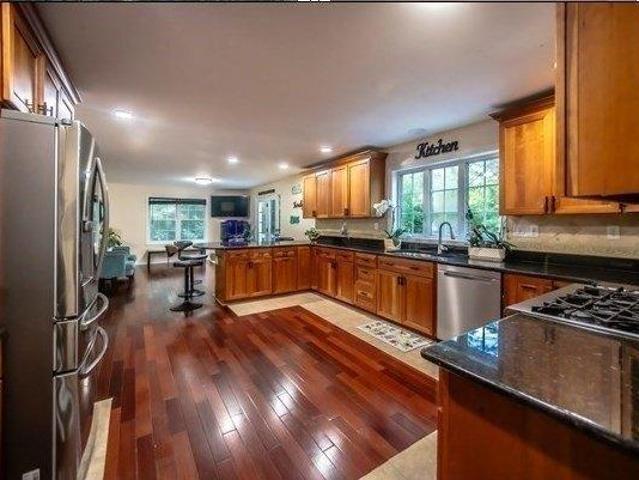 house with 5 bedroom, Haverhill MA DLS103034625