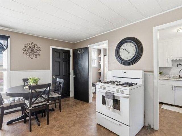 house with 5 bedroom, Haverhill MA ES103435507