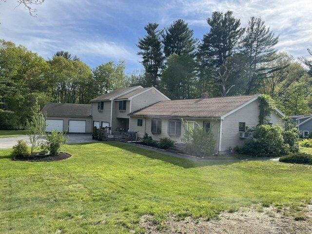 house with 5 bedroom, Haverhill MA ES105160362