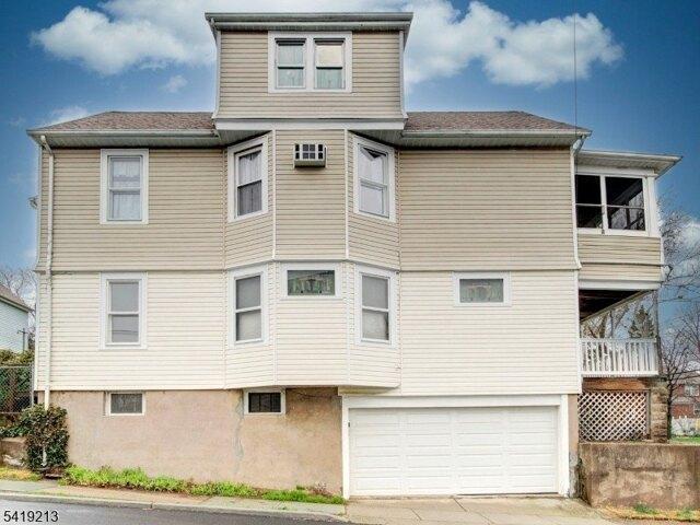 house with 5 bedroom, Hawthorne NJ DLS102798897