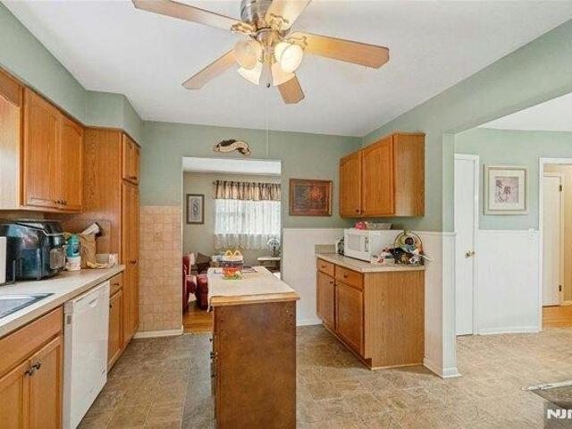 house with 5 bedroom, Hawthorne NJ DS103667214