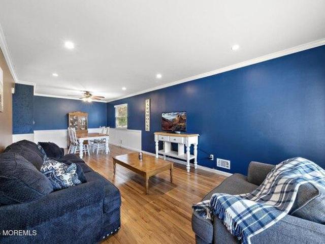 house with 5 bedroom, Hazlet NJ ES105139834