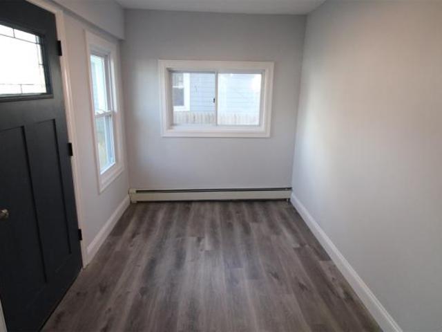 house with 5 bedroom, Hempstead NY ES72692136