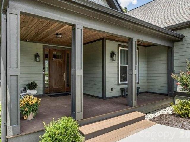 house with 5 bedroom, Hendersonville NC ES104908785