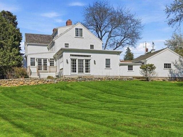 house with 5 bedroom, Hingham MA DS104114412