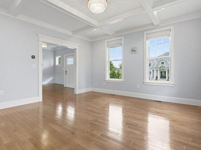 house with 5 bedroom, Hingham MA ES103127045