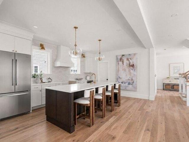 house with 5 bedroom, Hingham MA ES103885229
