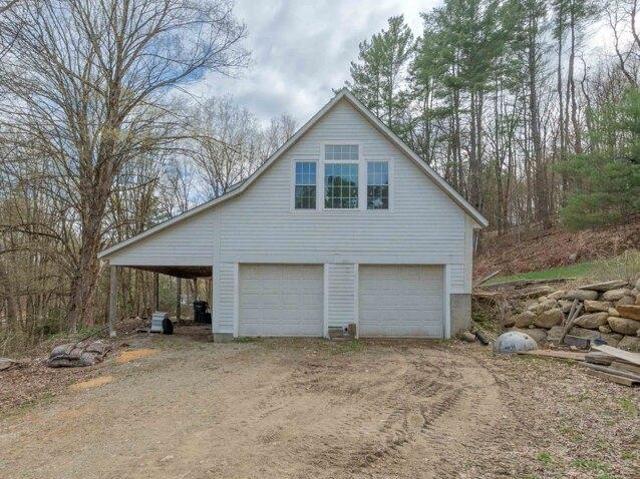 house with 5 bedroom, Hinsdale NH DLS102633968