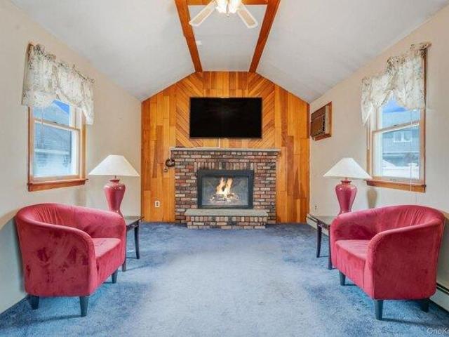 house with 5 bedroom, Hicksville NY ES104906919
