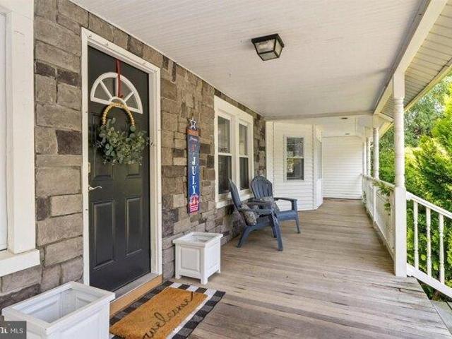 house with 5 bedroom, Hightstown NJ ES104921061