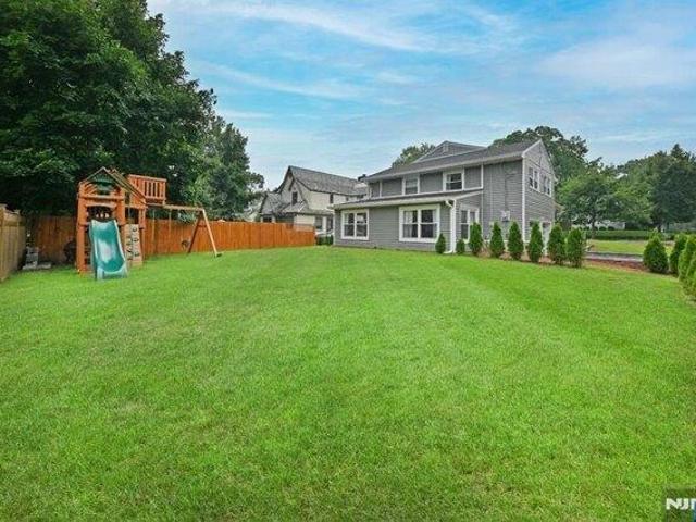 house with 5 bedroom, Ho Ho Kus NJ ES104653320
