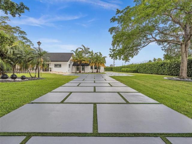 house with 5 bedroom, Homestead FL FL DS102659076
