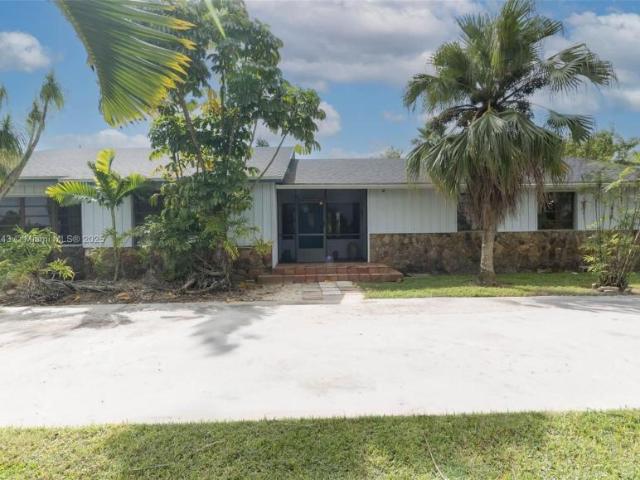 house with 5 bedroom, Homestead FL FL DS102659228