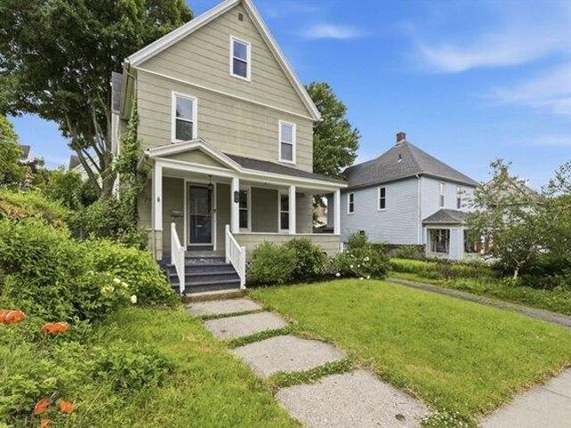 house with 5 bedroom, Holyoke MA ES103666495