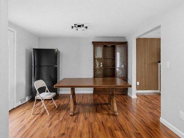 house with 5 bedroom, Holbrook MA ES104849562