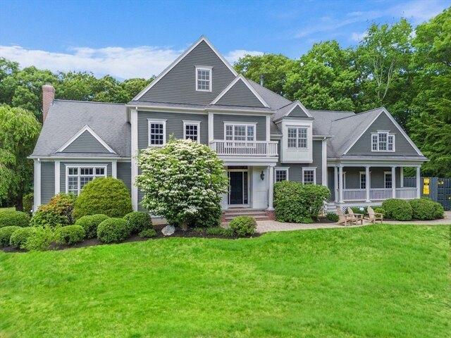 house with 5 bedroom, Holliston MA DS104114777