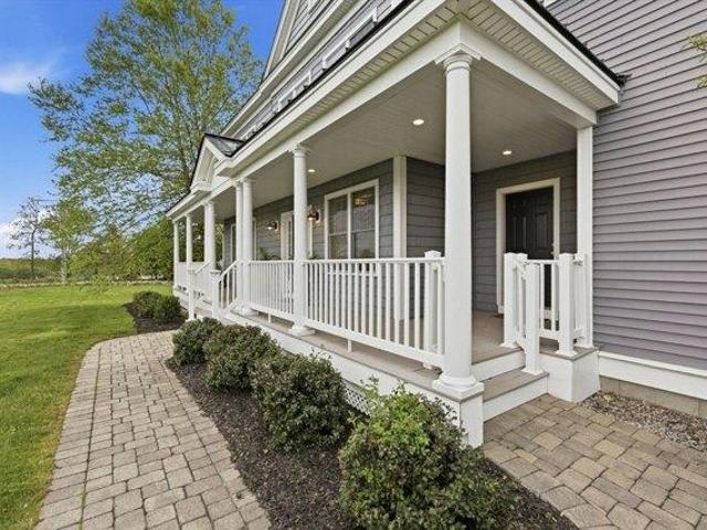 house with 5 bedroom, Holliston MA ES102959805