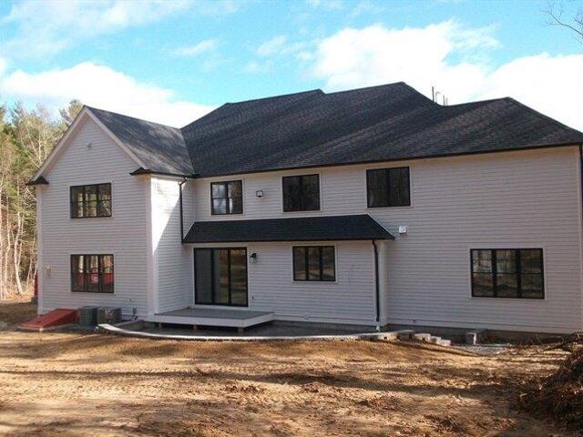 house with 5 bedroom, Holliston MA ES104809764