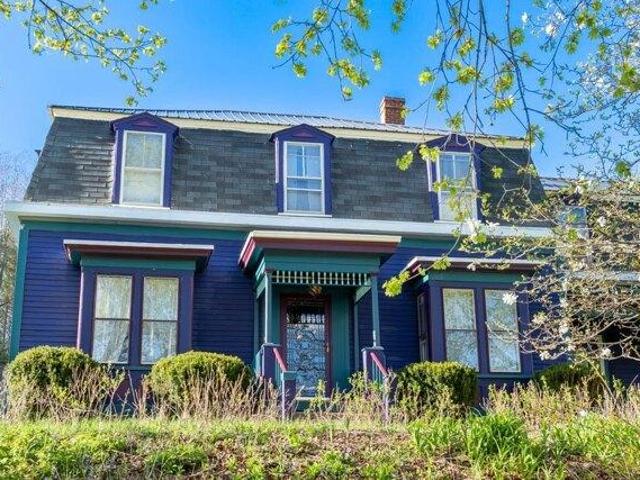 house with 5 bedroom, Hollis Center ME DS102633256