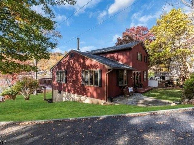house with 5 bedroom, Hopatcong NJ ES104444580