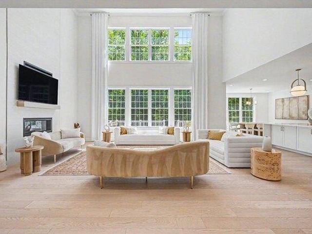 house with 5 bedroom, Hopkinton MA DS103220176